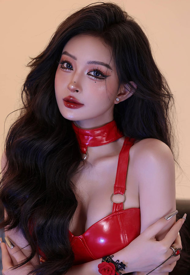 ประวัติ Kim Ngan Vo ชาวเวียดนาม นางแบบ เน็ตไอดอลเซ็กซี่